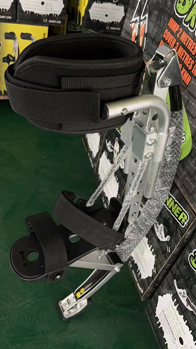 Jumping shoes Skyrunner from 50 to 70 kg.